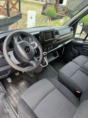 White Renault Master 2022 in Kaunas, with an engine capacity of 2.30 L and mileage of 233 thousand km for 8760 €, photo 17 on AUTOMOTO.COM.LV