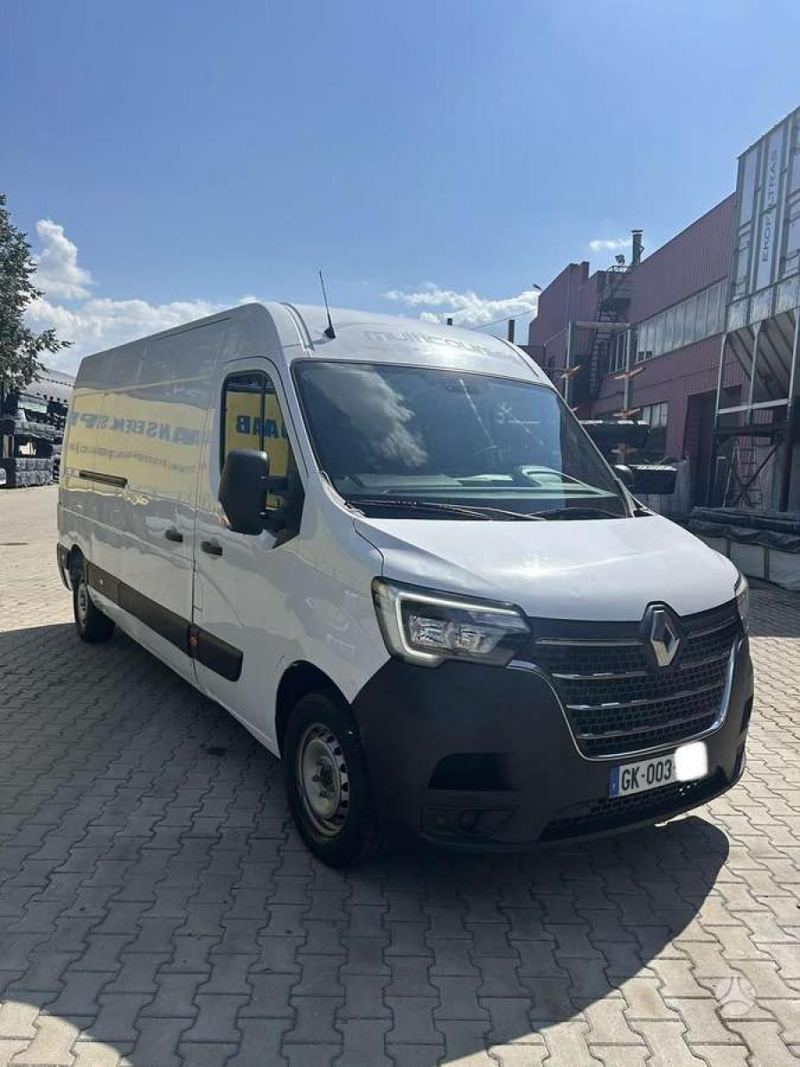 White Renault Master 2022 in Kaunas, with an engine capacity of 2.30 L and mileage of 221 thousand km for 7900 €, photo 4 on AUTOMOTO.COM.LV