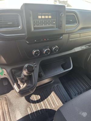 White Renault Master 2022 in Kaunas, with an engine capacity of 2.30 L and mileage of 221 thousand km for 7900 €, photo 10 on AUTOMOTO.COM.LV