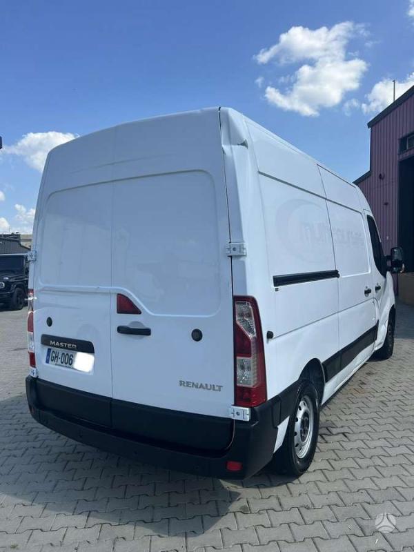 Balts Renault Master 2022 Kauņa, ar dzinēja tilpumu 2.30 L un nobraukumu 211 tūkst. km par 7950 €, foto 4 vietnē AUTOMOTO.COM.LV