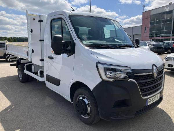 White Renault Master 2022 in Taurage, with an engine capacity of 2.30 L and mileage of 44 thousand km for 19700 €, photo 8 on AUTOMOTO.COM.LV