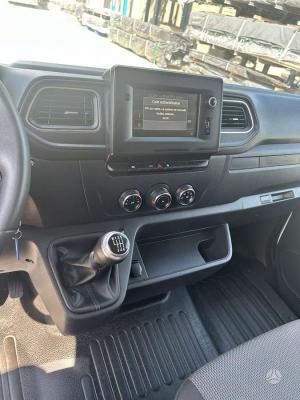 White Renault Master 2022 in Kaunas, with an engine capacity of 2.30 L and mileage of 187 thousand km for 7850 €, photo 12 on AUTOMOTO.COM.LV