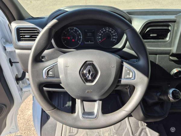 White Renault Master 2022 in Vilnius, with an engine capacity of 2.30 L and mileage of 125 thousand km for 17900 €, photo 9 on AUTOMOTO.COM.LV