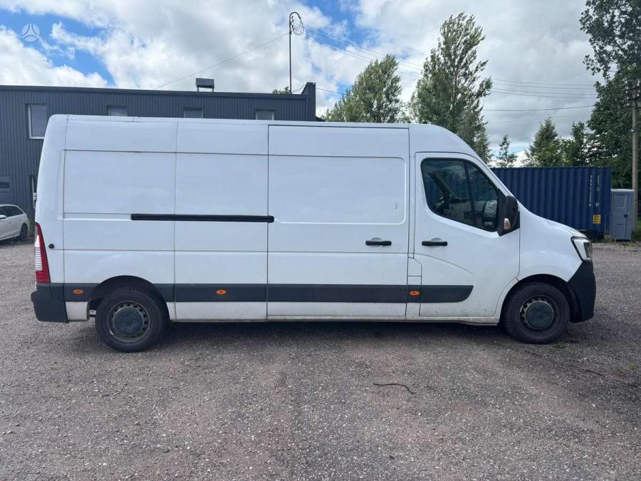 White Renault Master 2022 in Kaunas, with an engine capacity of 2.30 L and mileage of 118 thousand km for 15500 €, photo 6 on AUTOMOTO.COM.LV