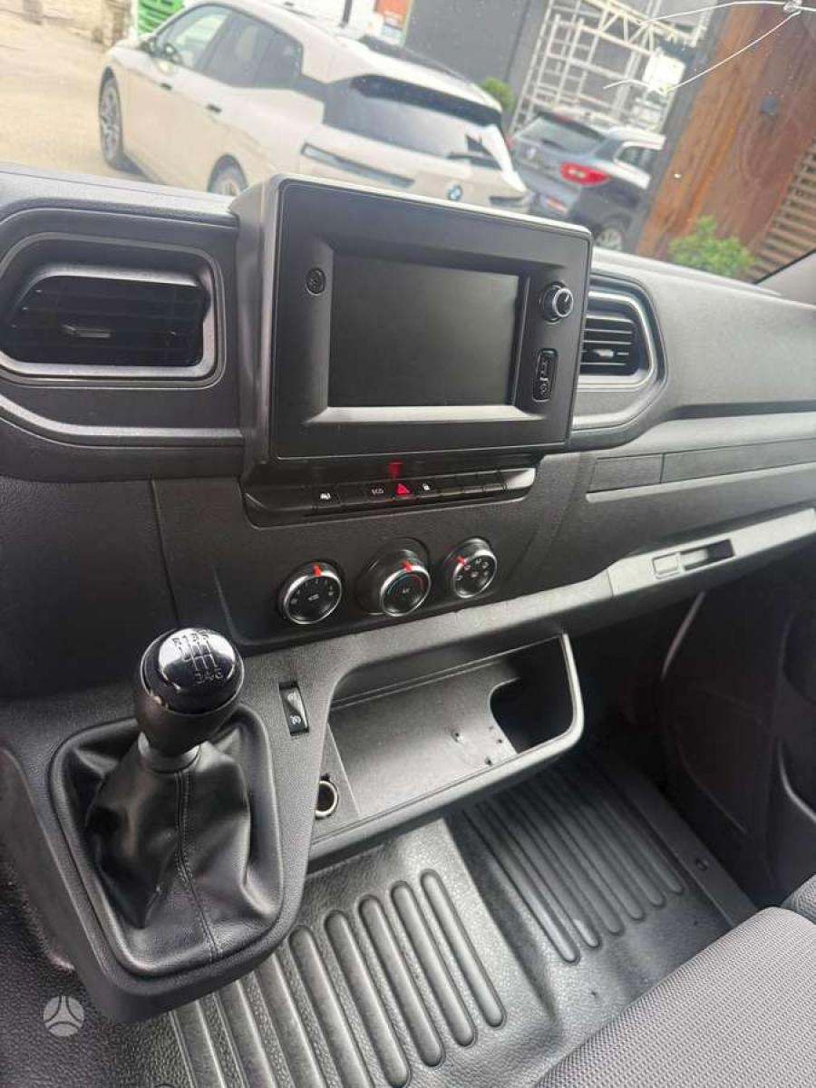 Balts Renault Master 2022 Kauņa, ar dzinēja tilpumu 2.30 L un nobraukumu 192 tūkst. km par 8860 €, foto 11 vietnē AUTOMOTO.COM.LV