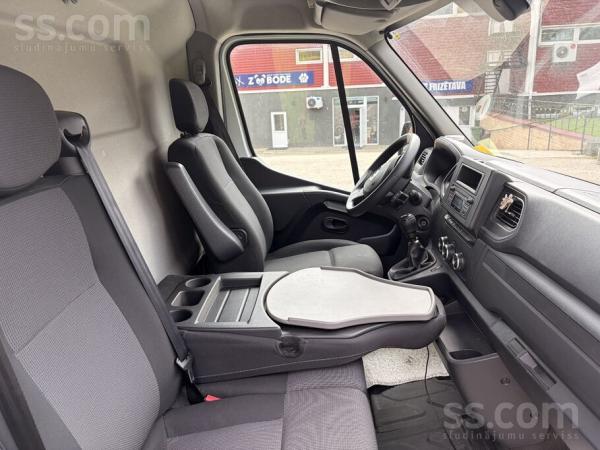 White Renault Master 2022 in Bauska, with an engine capacity of 2.30 L and mileage of 60 thousand km for 25000 €, photo 8 on AUTOMOTO.COM.LV