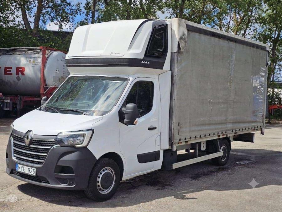 White Renault Master 2022 in Klaipeda, with an engine capacity of 2.30 L and mileage of 730 thousand km for 9900 €, photo 3 on AUTOMOTO.COM.LV
