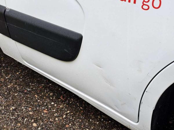 Balts Renault Master 2022 Klaipėda, ar dzinēja tilpumu 2.30 L un nobraukumu 730 tūkst. km par 9900 €, foto 8 vietnē AUTOMOTO.COM.LV