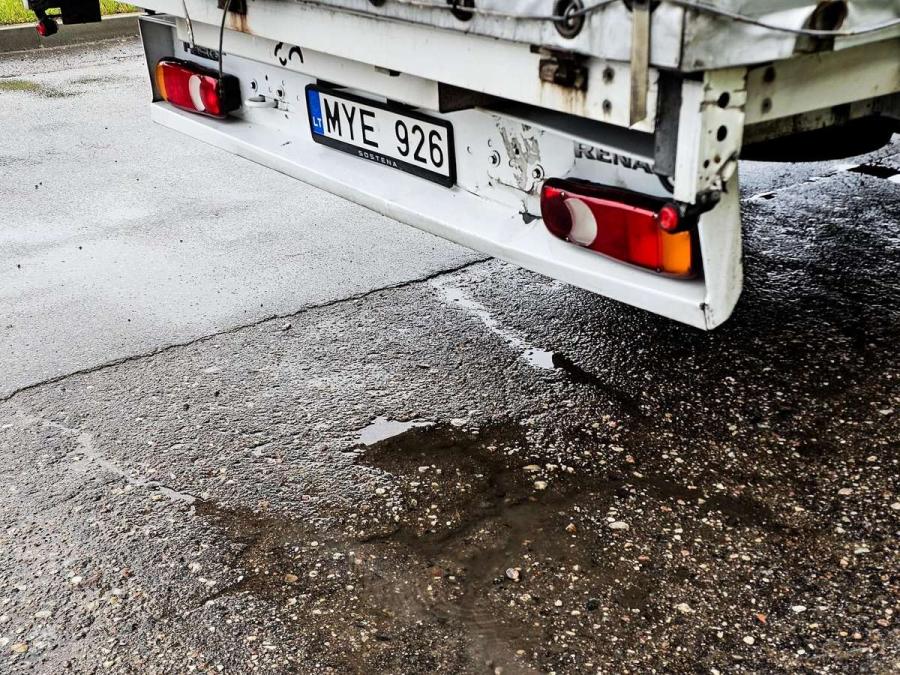 White Renault Master 2022 in Klaipeda, with an engine capacity of 2.30 L and mileage of 730 thousand km for 9900 €, photo 12 on AUTOMOTO.COM.LV
