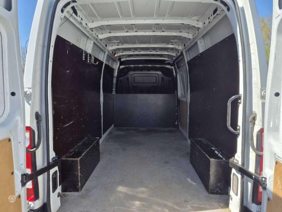 Balts Renault Master 2022 Viļņa, ar dzinēja tilpumu 2.30 L un nobraukumu 125 tūkst. km par 17900 €, foto 7 vietnē AUTOMOTO.COM.LV