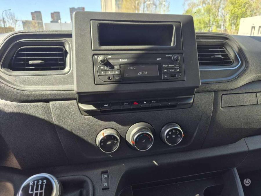 Balts Renault Master 2022 Viļņa, ar dzinēja tilpumu 2.30 L un nobraukumu 125 tūkst. km par 17900 €, foto 12 vietnē AUTOMOTO.COM.LV