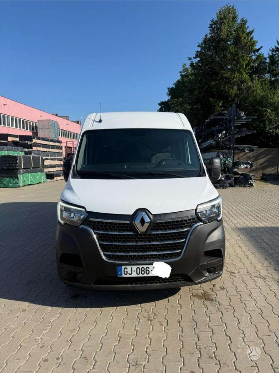 White Renault Master 2022 in Kaunas, with an engine capacity of 2.30 L and mileage of 192 thousand km for 8950 €, photo 4 on AUTOMOTO.COM.LV