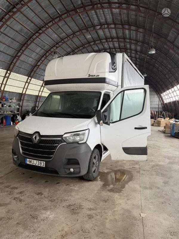 White Renault Master 2023 in Salcininkai, with an engine capacity of 2.30 L and mileage of 530 thousand km for 10999 €, photo 1 on AUTOMOTO.COM.LV