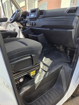 Balts Renault Master 2023 Kauņa, ar dzinēja tilpumu 2.30 L un nobraukumu 383 tūkst. km par 12000 €, foto 9 vietnē AUTOMOTO.COM.LV