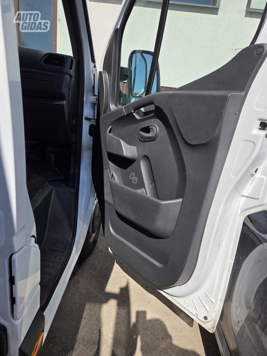 Balts Renault Master 2023 Kauņa, ar dzinēja tilpumu 2.30 L un nobraukumu 383 tūkst. km par 12000 €, foto 12 vietnē AUTOMOTO.COM.LV