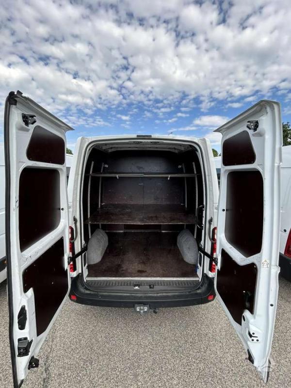 Balts Renault Master 2023 Viļņa, ar dzinēja tilpumu 2.30 L un nobraukumu 515 tūkst. km par 10399 €, foto 7 vietnē AUTOMOTO.COM.LV