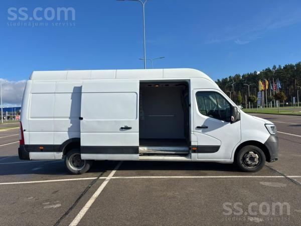 Renault Master 2023 in Riga on AUTOMOTO.COM.LV White Renault Master 2023 in Riga, with an engine capacity of 2.30 L and mileage of 178 thousand km for 20500 €, photo 8 on AUTOMOTO.COM.LV