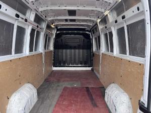 Balts Renault Master 2024 Viļņa, ar dzinēja tilpumu 2.30 L un nobraukumu 132 tūkst. km par 21500 €, foto 16 vietnē AUTOMOTO.COM.LV