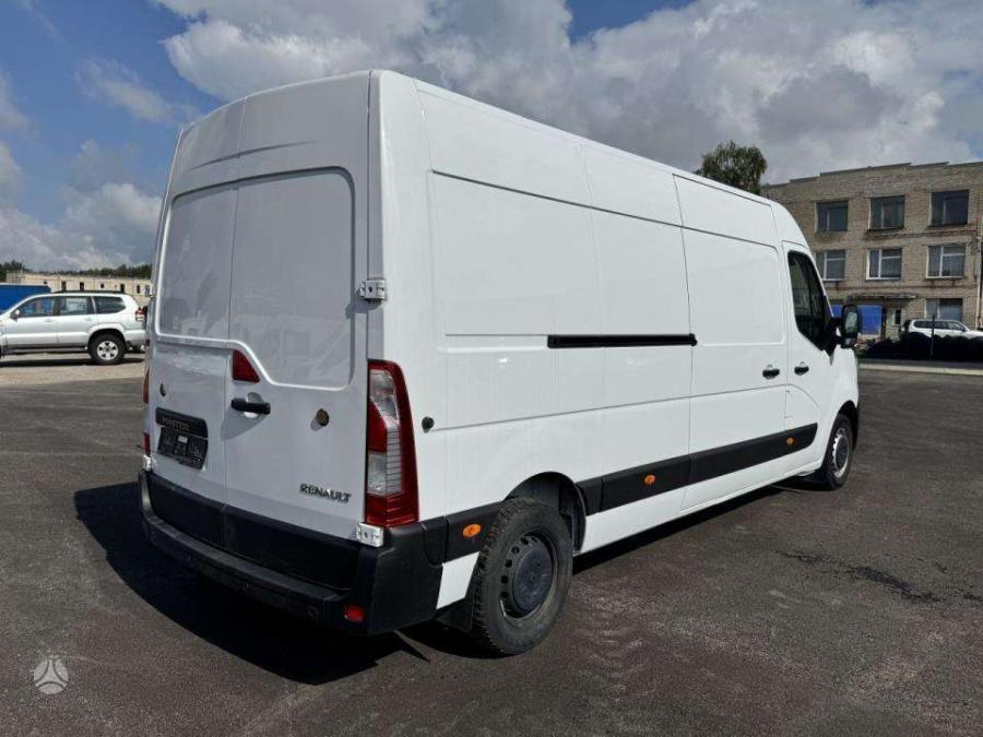 White Renault Master 2024 in Radviliskis, with an engine capacity of 2.30 L and mileage of 194 thousand km for 15669 €, photo 6 on AUTOMOTO.COM.LV
