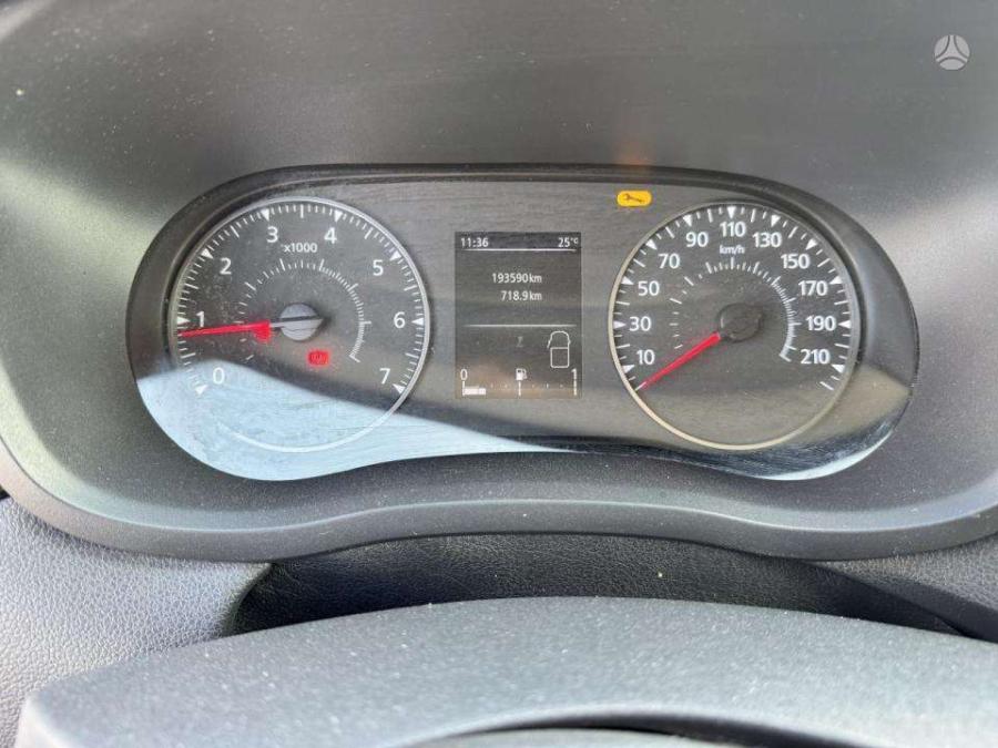 White Renault Master 2024 in Radviliskis, with an engine capacity of 2.30 L and mileage of 194 thousand km for 15669 €, photo 12 on AUTOMOTO.COM.LV