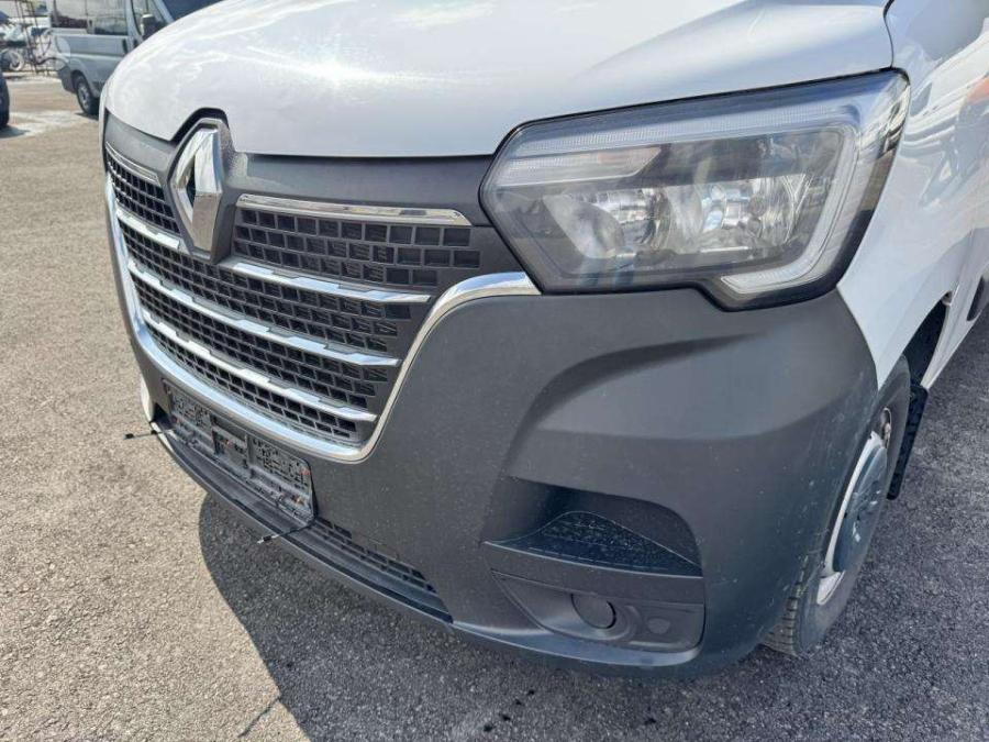 White Renault Master 2024 in Radviliskis, with an engine capacity of 2.30 L and mileage of 194 thousand km for 15669 €, photo 17 on AUTOMOTO.COM.LV