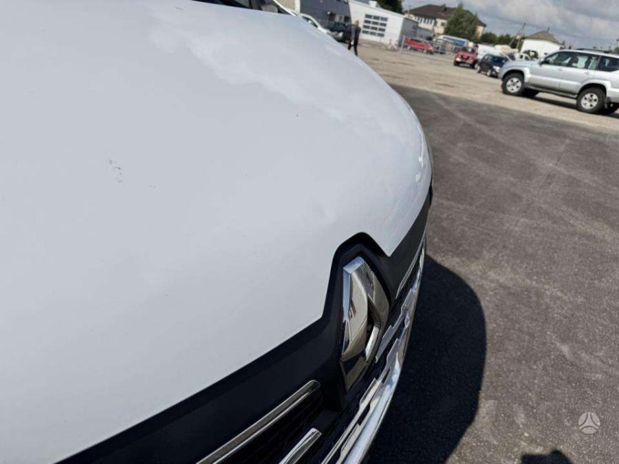 White Renault Master 2024 in Radviliskis, with an engine capacity of 2.30 L and mileage of 194 thousand km for 15669 €, photo 19 on AUTOMOTO.COM.LV