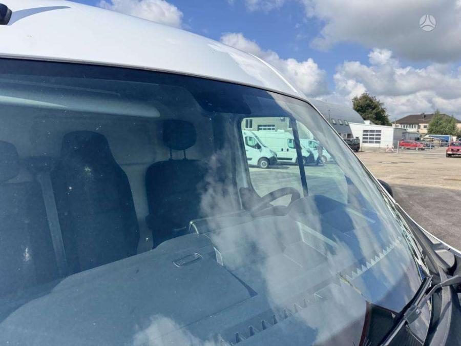 White Renault Master 2024 in Radviliskis, with an engine capacity of 2.30 L and mileage of 194 thousand km for 15669 €, photo 20 on AUTOMOTO.COM.LV
