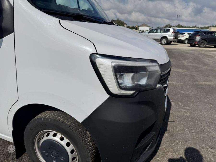 White Renault Master 2024 in Radviliskis, with an engine capacity of 2.30 L and mileage of 194 thousand km for 15669 €, photo 21 on AUTOMOTO.COM.LV