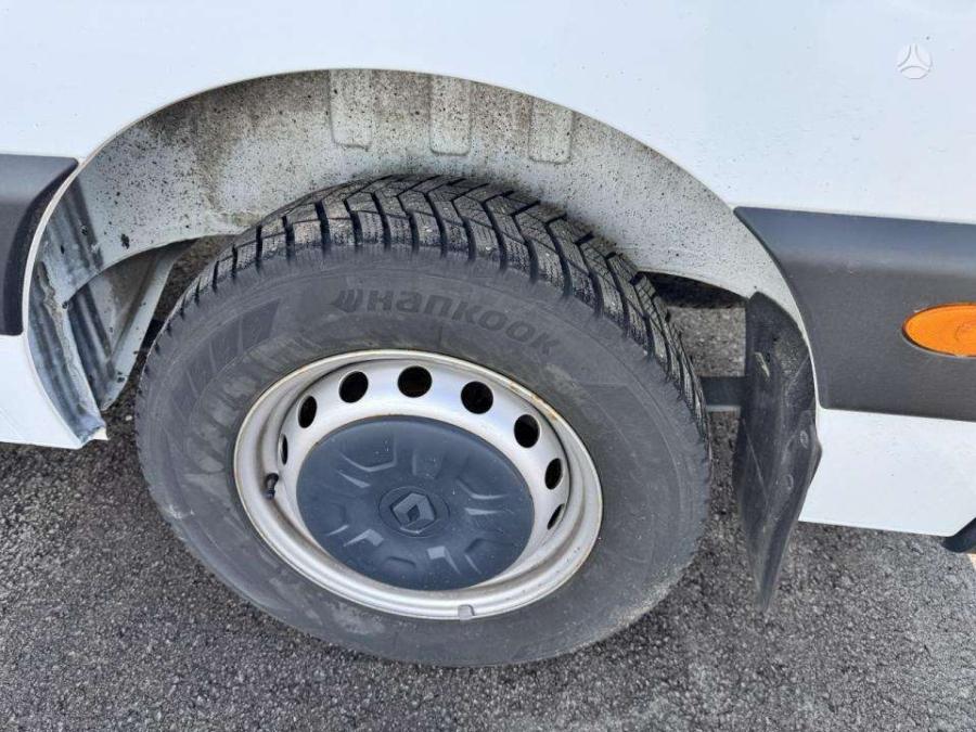 White Renault Master 2024 in Radviliskis, with an engine capacity of 2.30 L and mileage of 194 thousand km for 15669 €, photo 29 on AUTOMOTO.COM.LV