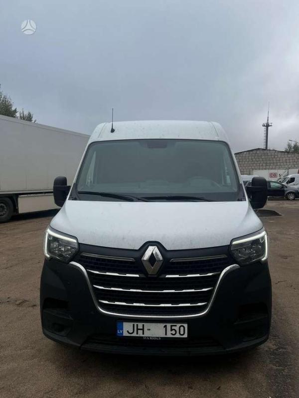 Renault Master 2024 in Riga on AUTOMOTO.COM.LV White Renault Master 2024 in Riga, with an engine capacity of 2.30 L and mileage of 357 thousand km for 10900 €, photo 3 on AUTOMOTO.COM.LV
