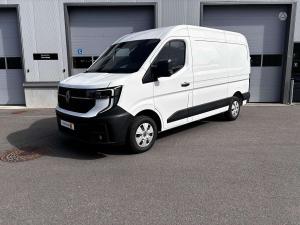 White Renault Master 2025 in Vilnius, with an engine capacity of 2.00 L and mileage of 4 thousand km for 31000 €, photo 1 on AUTOMOTO.COM.LV