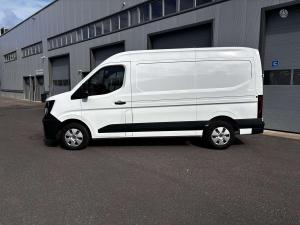 White Renault Master 2025 in Vilnius, with an engine capacity of 2.00 L and mileage of 4 thousand km for 31000 €, photo 4 on AUTOMOTO.COM.LV