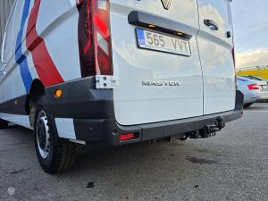 White Renault Master 2025 in Kaunas, with an engine capacity of 2.00 L and mileage of 48 thousand km for 20900 €, photo 16 on AUTOMOTO.COM.LV