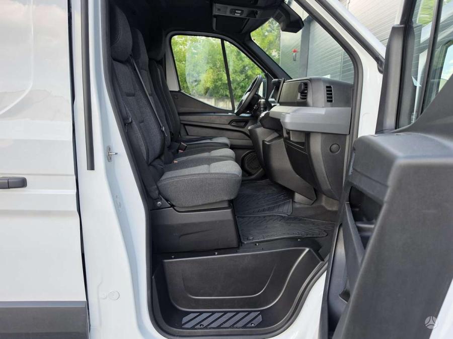 White Renault Master 2025 in Kaunas, with an engine capacity of 2.00 L and mileage of 48 thousand km for 20900 €, photo 27 on AUTOMOTO.COM.LV
