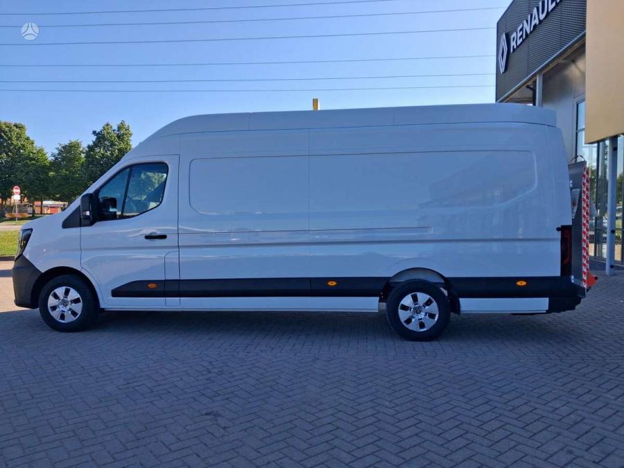 White Renault Master 2026 in Liepaja, with an engine capacity of 2.00 L and mileage of 48 thousand km for 47795 €, photo 9 on AUTOMOTO.COM.LV
