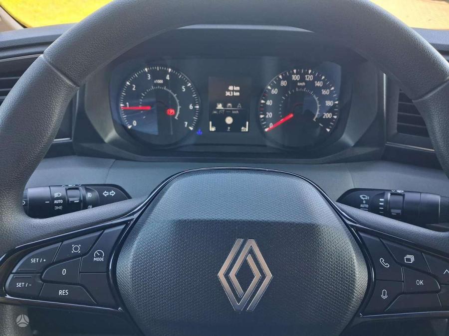 White Renault Master 2026 in Liepaja, with an engine capacity of 2.00 L and mileage of 48 thousand km for 47795 €, photo 21 on AUTOMOTO.COM.LV
