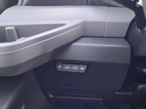 White Renault Master 2026 in Liepaja, with an engine capacity of 2.00 L and mileage of 48 thousand km for 47795 €, photo 24 on AUTOMOTO.COM.LV