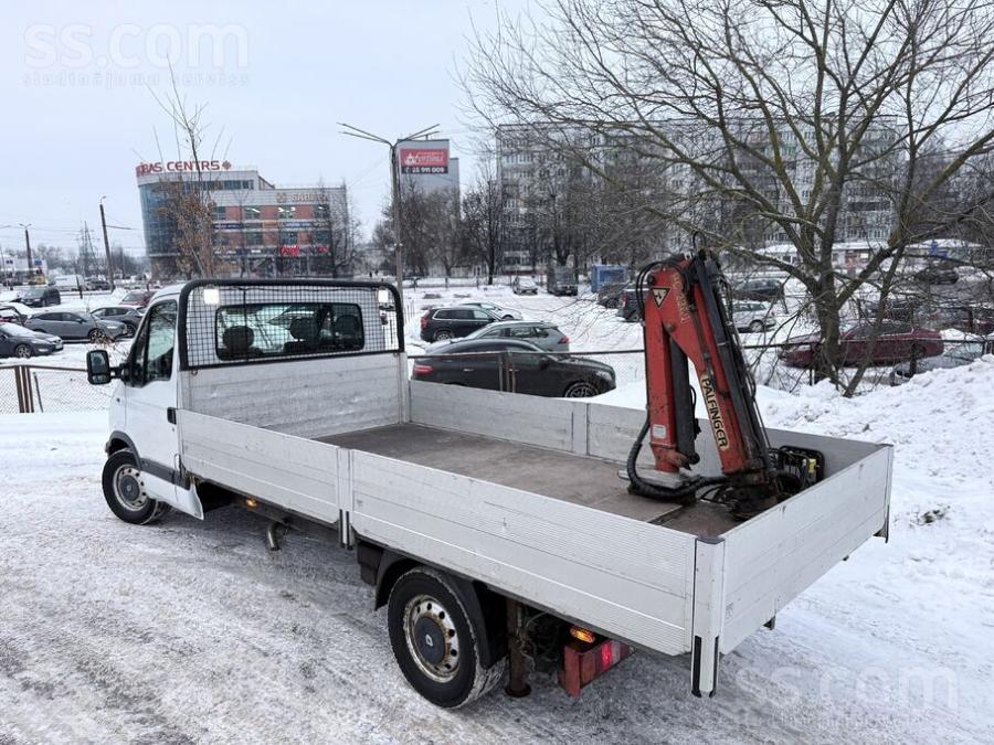 White Renault Master 2002 in Riga, with an engine capacity of 2.80 L and mileage of 277 thousand km for 4900 €, photo 3 on AUTOMOTO.COM.LV