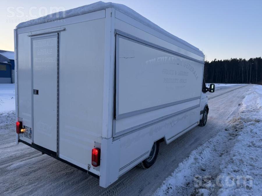 Balts Renault Master 2002 Jelgava, ar dzinēja tilpumu 2.20 L un nobraukumu 301 tūkst. km par 5500 €, foto 4 vietnē AUTOMOTO.COM.LV