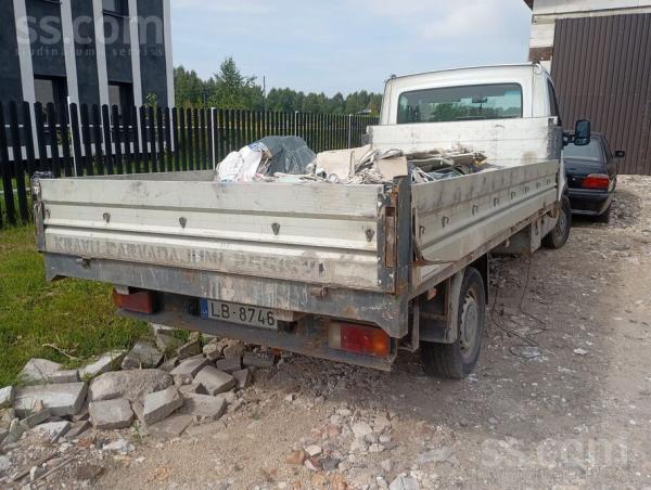 Balts Renault Master 2002 Rīga, ar dzinēja tilpumu 2.80 L un nobraukumu 411 tūkst. km par 1200 €, foto 3 vietnē AUTOMOTO.COM.LV