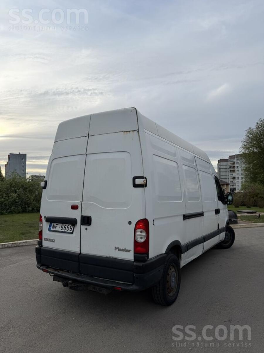 Белый Рено Мастер 2004 в Рига, объемом двигателя 2.50 л и пробегом 590 тыс. км за 3000 €, фото 5 на AUTOMOTO.COM.LV