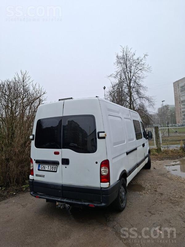 White Renault Master 2004 in Riga, with an engine capacity of 2.50 L and mileage of 553 thousand km for 2300 €, photo 4 on AUTOMOTO.COM.LV