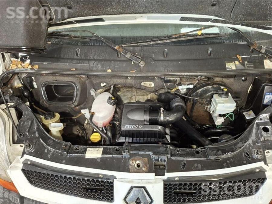 White Renault Master 2004 in Riga, with an engine capacity of 2.50 L and mileage of 554 thousand km for 2100 €, photo 5 on AUTOMOTO.COM.LV