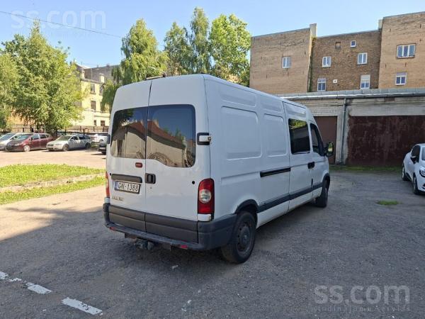 Balts Renault Master 2004 Rīga, ar dzinēja tilpumu 2.50 L un nobraukumu 554 tūkst. km par 1800 €, foto 3 vietnē AUTOMOTO.COM.LV