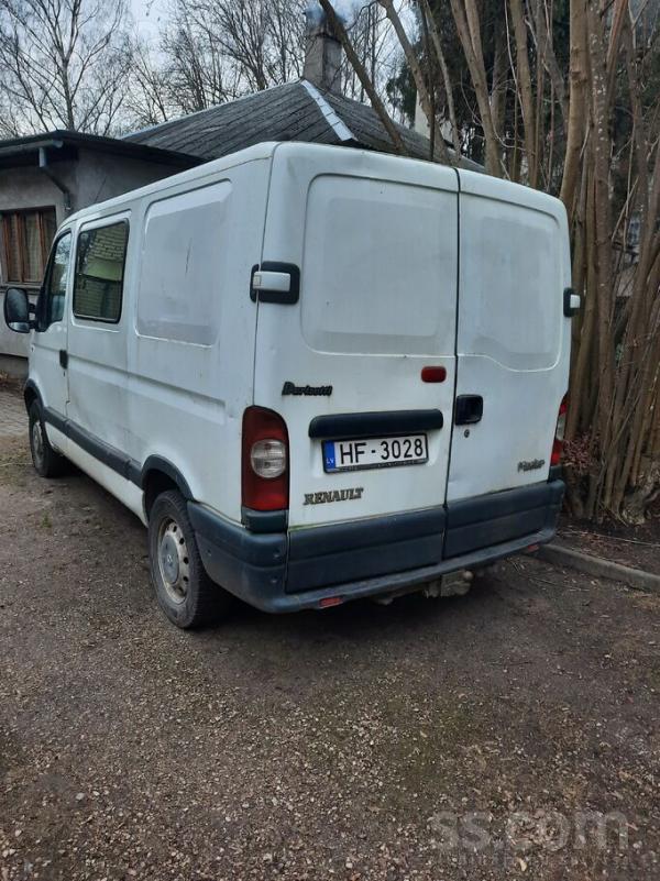 White Renault Master 2005 in Riga, with an engine capacity of 2.50 L and mileage of 323 thousand km for 2200 €, photo 3 on AUTOMOTO.COM.LV