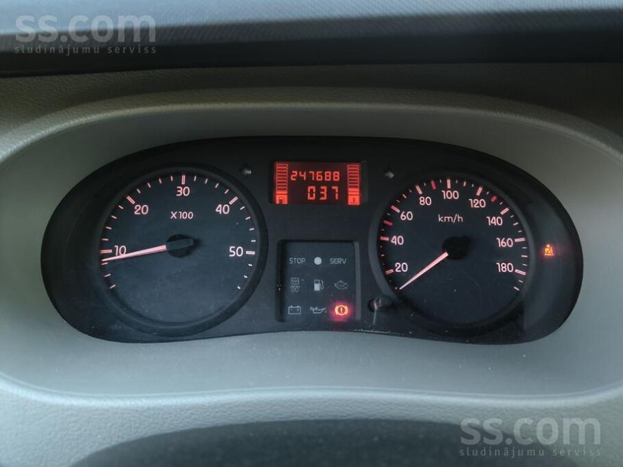 Balts Renault Master 2005 Ludza, ar dzinēja tilpumu 2.20 L un nobraukumu 248 tūkst. km par 5990 €, foto 23 vietnē AUTOMOTO.COM.LV