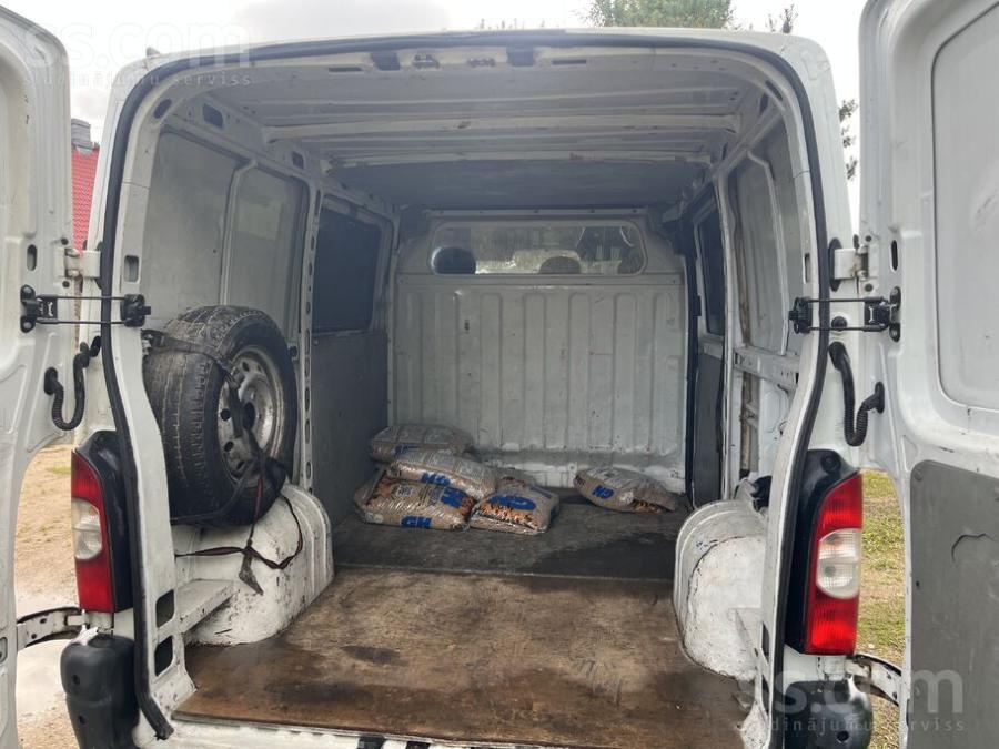 Balts Renault Master 2005 Daugavpils, ar dzinēja tilpumu 2.50 L un nobraukumu 326 tūkst. km par 2650 €, foto 5 vietnē AUTOMOTO.COM.LV