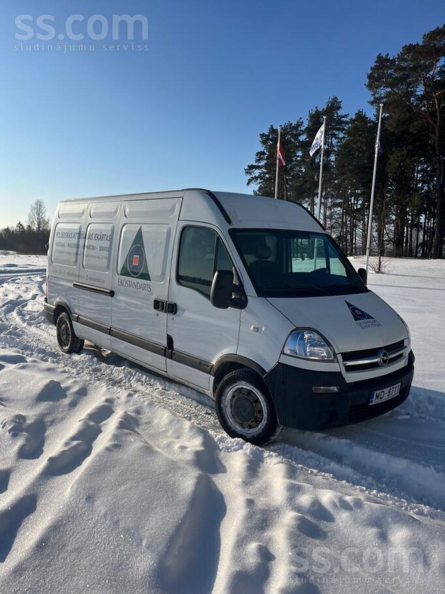 White Renault Master 2007 in Daugavpils, with an engine capacity of 2.50 L and mileage of 440 thousand km for 4000 €, photo 1 on AUTOMOTO.COM.LV