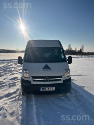 White Renault Master 2007 in Daugavpils, with an engine capacity of 2.50 L and mileage of 440 thousand km for 4000 €, photo 2 on AUTOMOTO.COM.LV