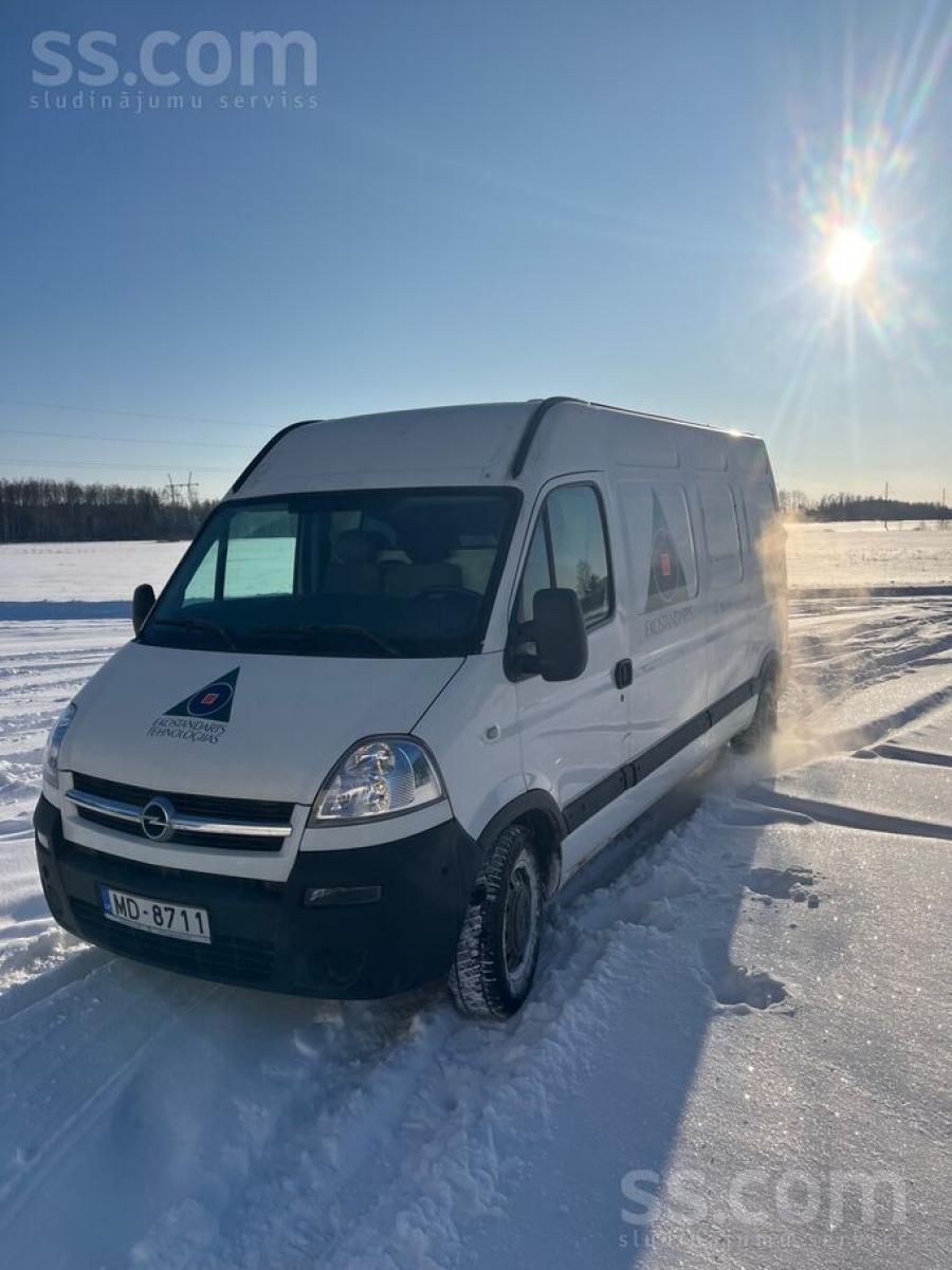 White Renault Master 2007 in Daugavpils, with an engine capacity of 2.50 L and mileage of 440 thousand km for 4000 €, photo 3 on AUTOMOTO.COM.LV